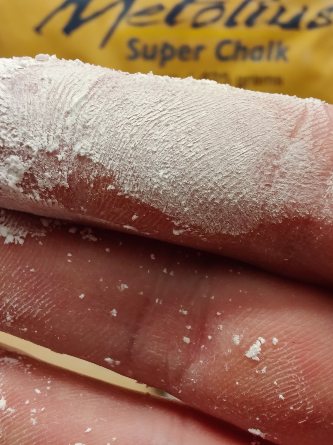 Friction Labs Gorilla Grip Semi Chalk - Chalk | Buy online | Bergfreunde.eu