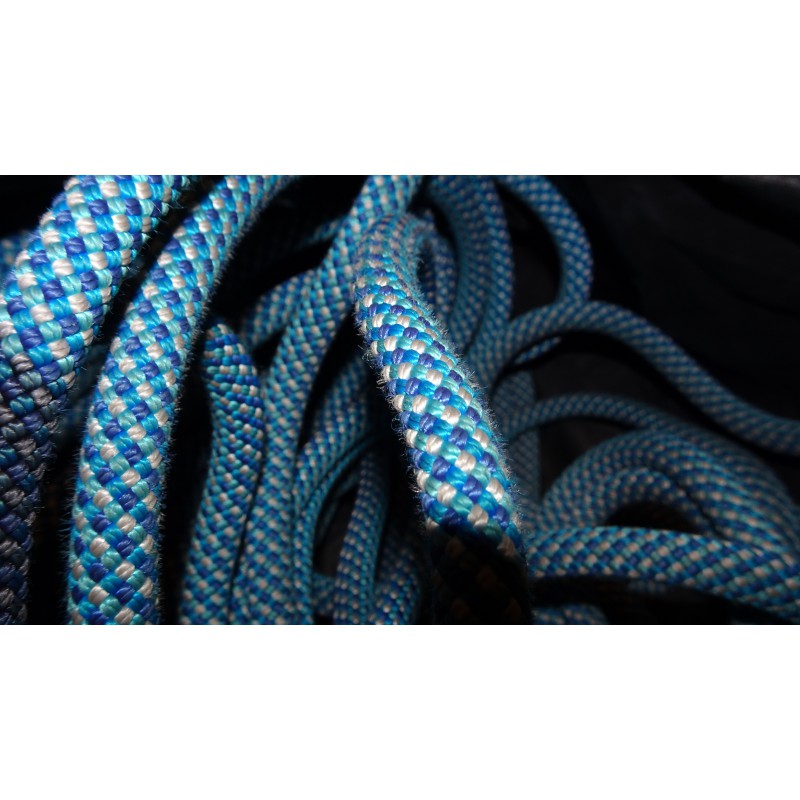 Petzl Reverso 4 - Belay device | Buy online | Bergfreunde.eu